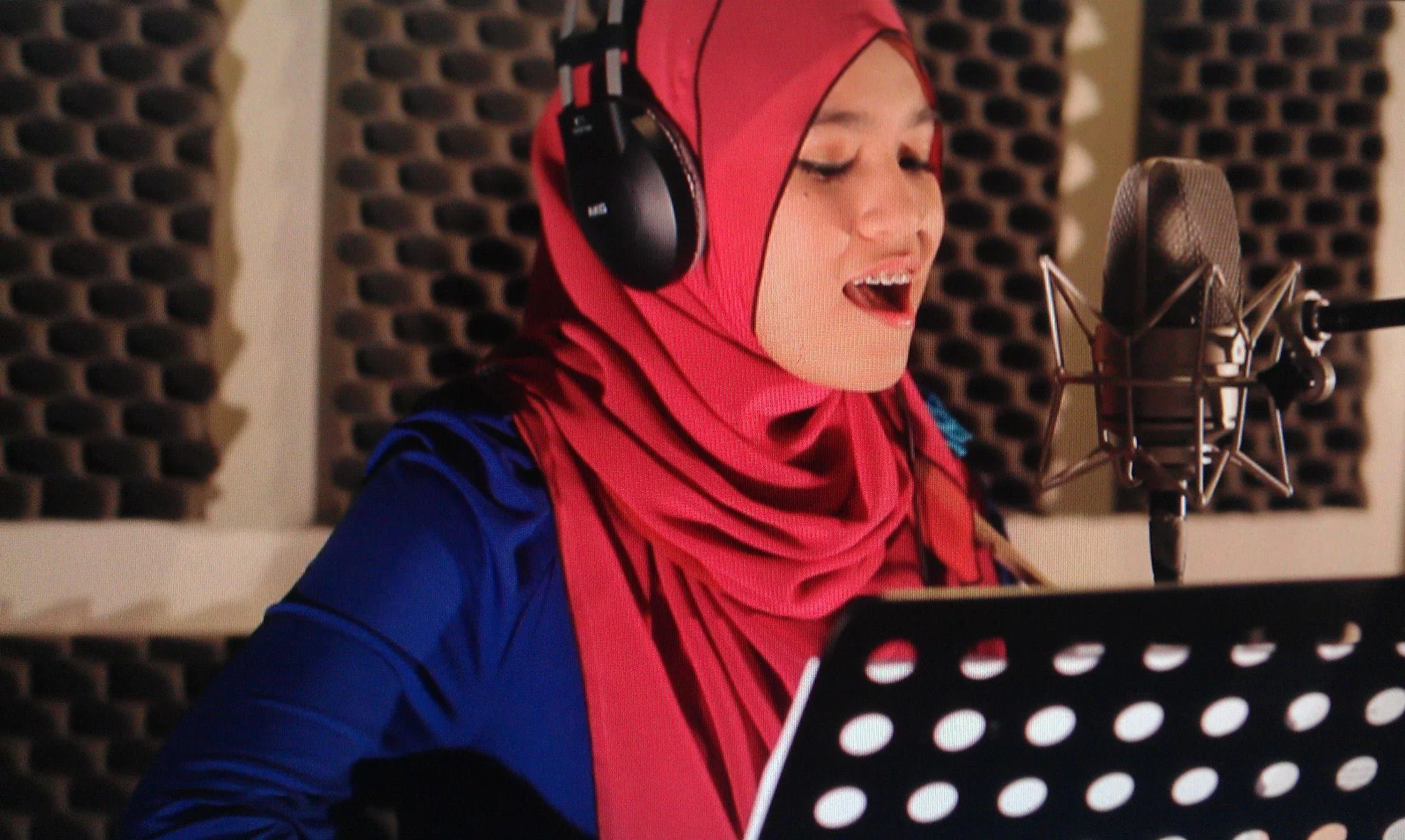 Tanah Ini Milik Kami Gabungkan Artis Popular Malaysia – Munsyeed